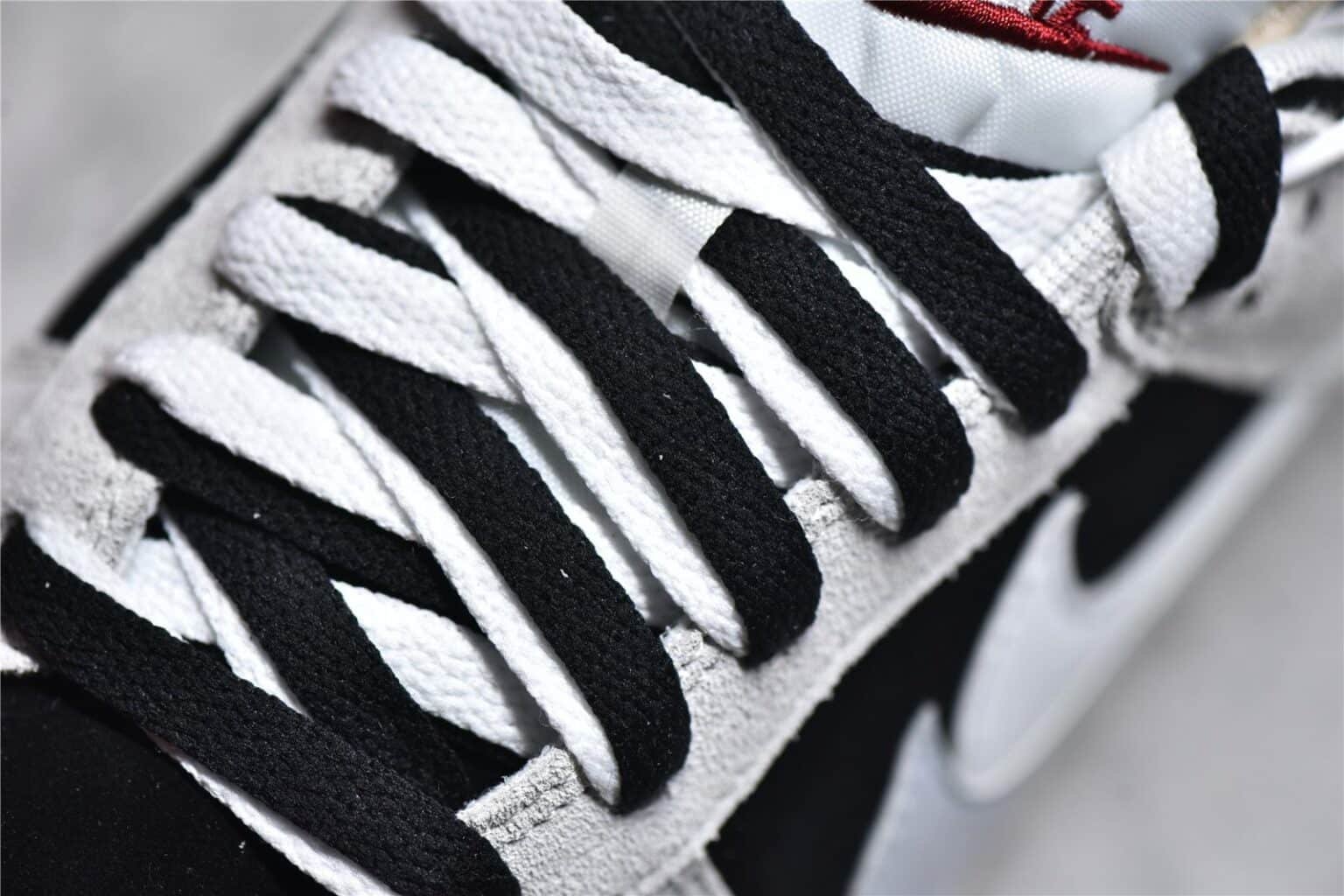 Nike SB DUNK LOW SE DOUBLE HOOK GREY/BLACK DO9457-102 – מותגים במבצע